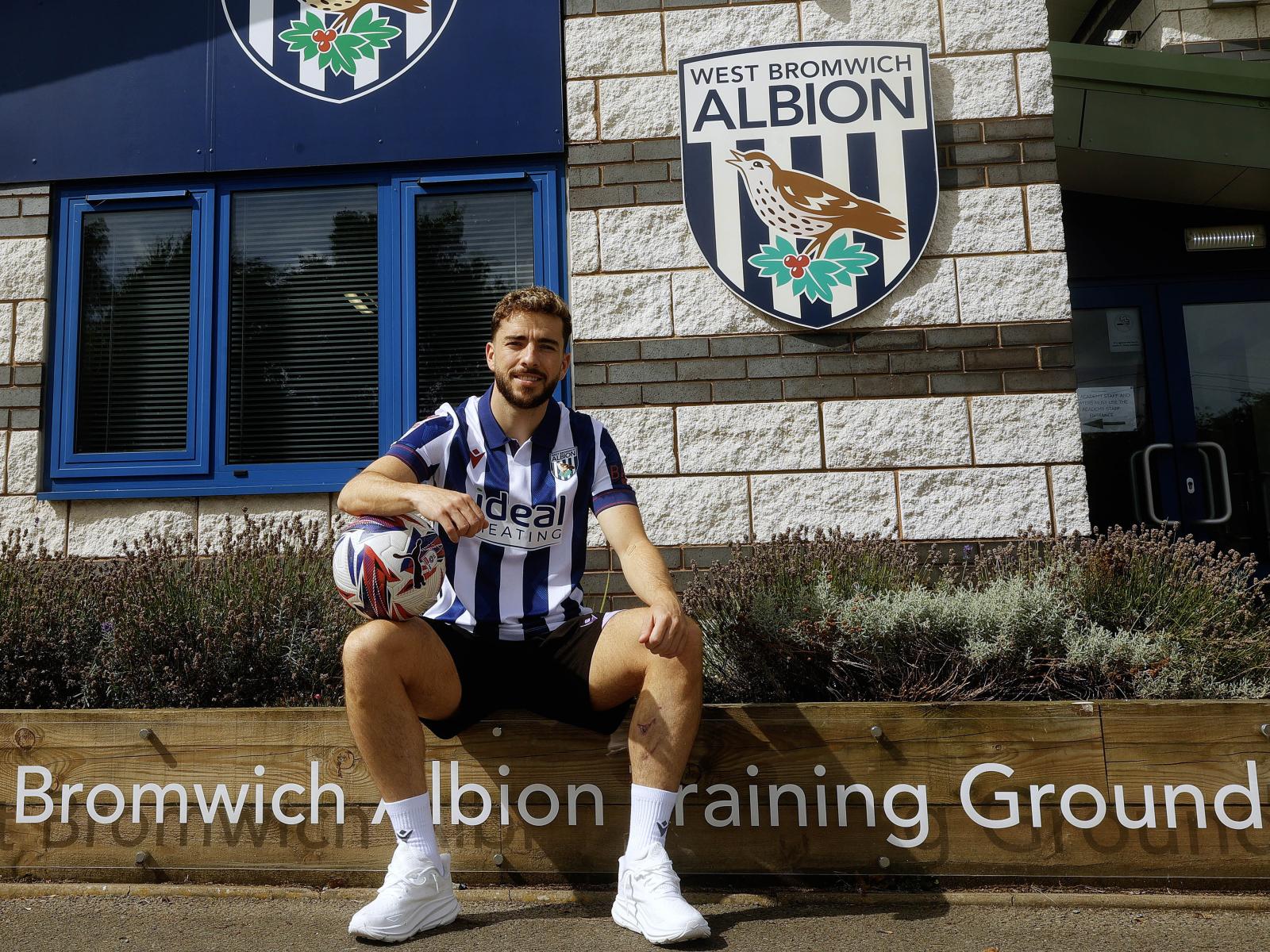 GALLERY | Mikey Johnston becomes a Baggie! 📸 | West Bromwich Albion