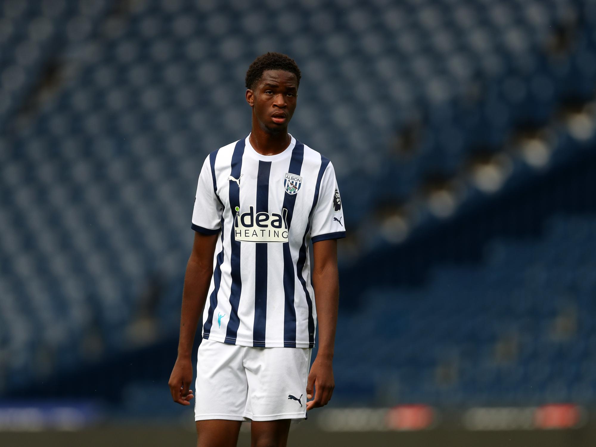 Kevin Mfuamba marks 17th birthday with first professional contract ...